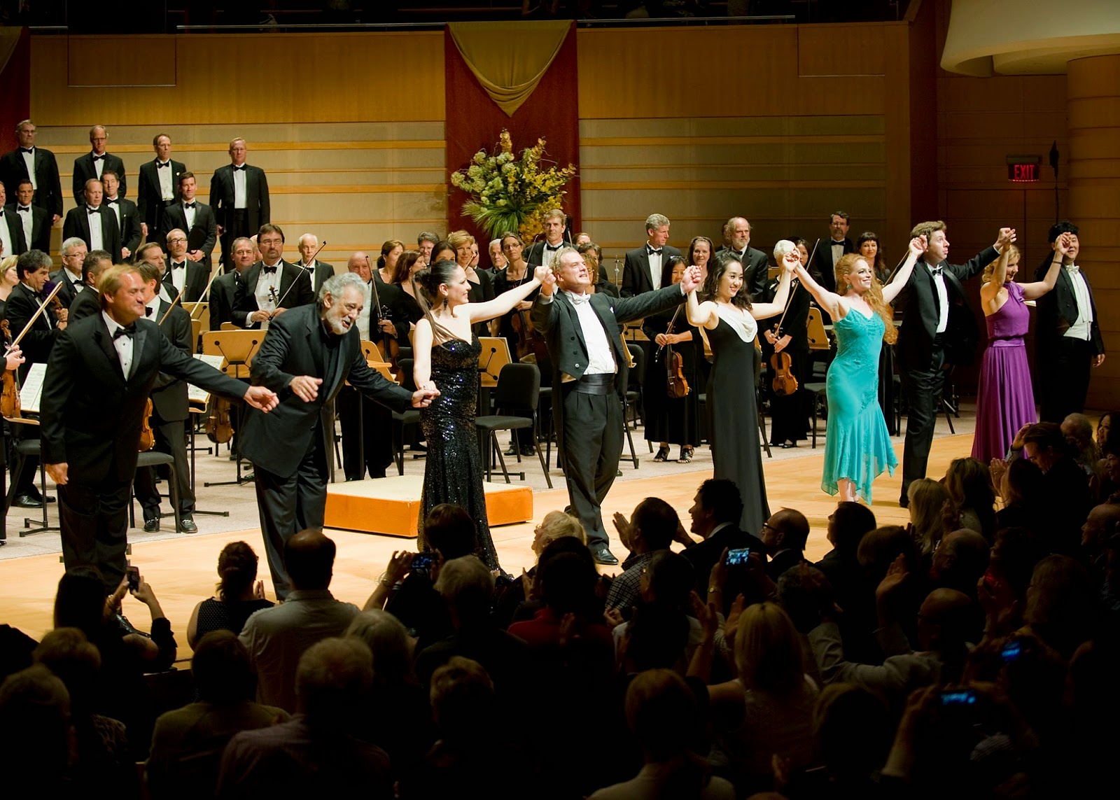 Center Scene: Bravos and Bows on a 'Grand' Scale