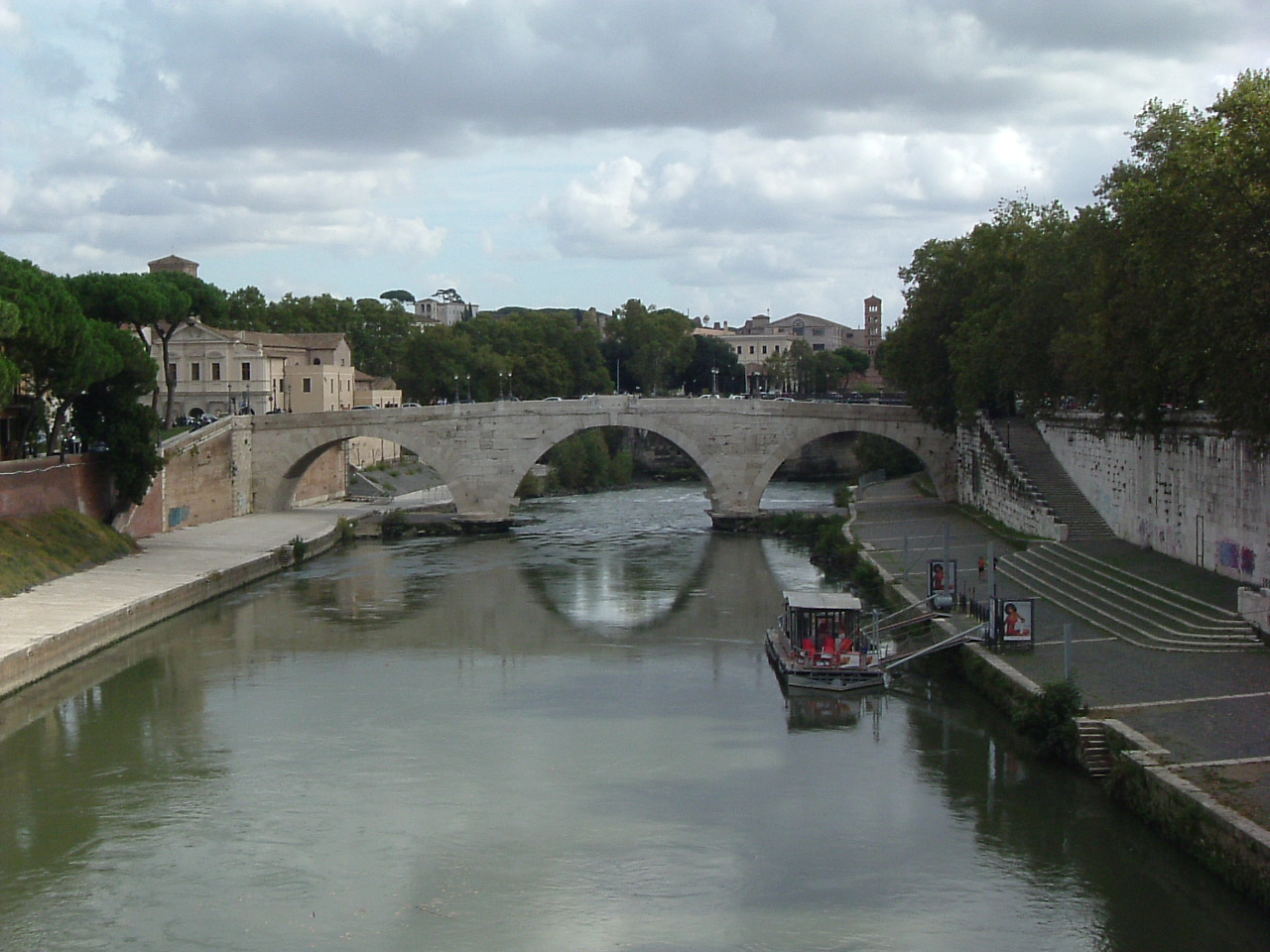 Sights of Rome: Bridges over the Tiber