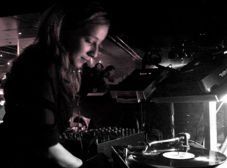 LIZ COPPER ~ Carousel des artistes