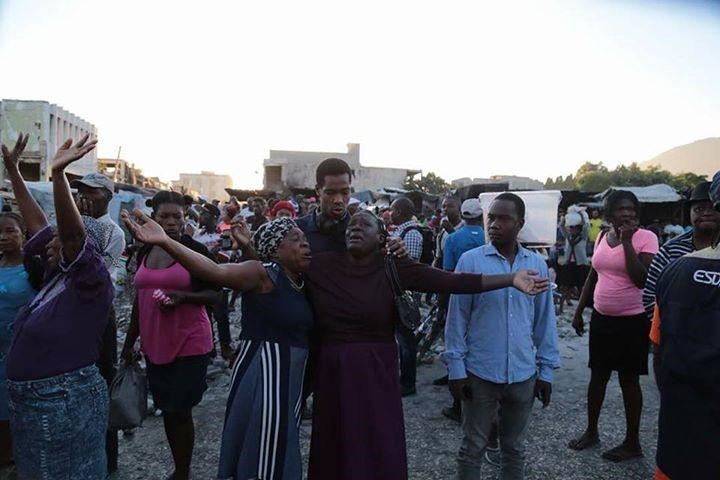 HAITI CONNEXION CULTURE: Le Marché Hyppolite en Feu: Apocalypse Again