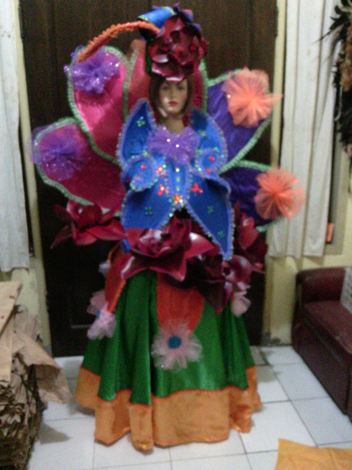 kostum daur ulang dan karnival ~ Rivana Collection