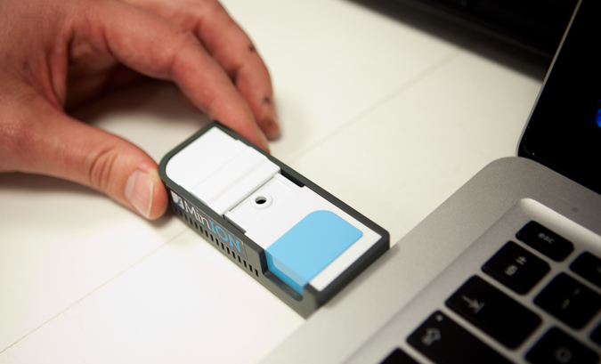 Oxford Nanopore is commercializing a USB-sized sequencing machine ...
