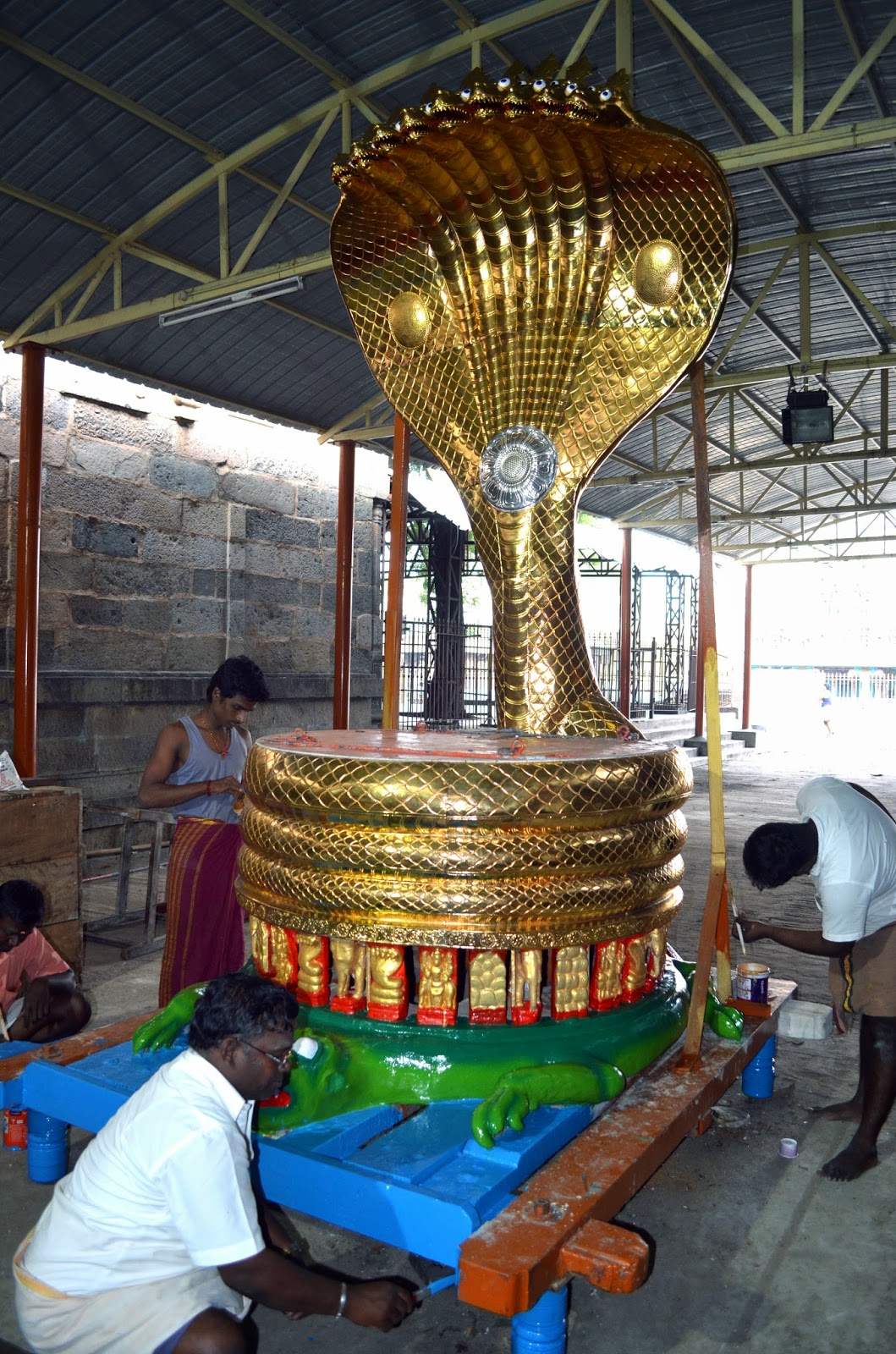 2014 Karthigai Deepam -- Temple Preparations - ARUNACHALA GRACE