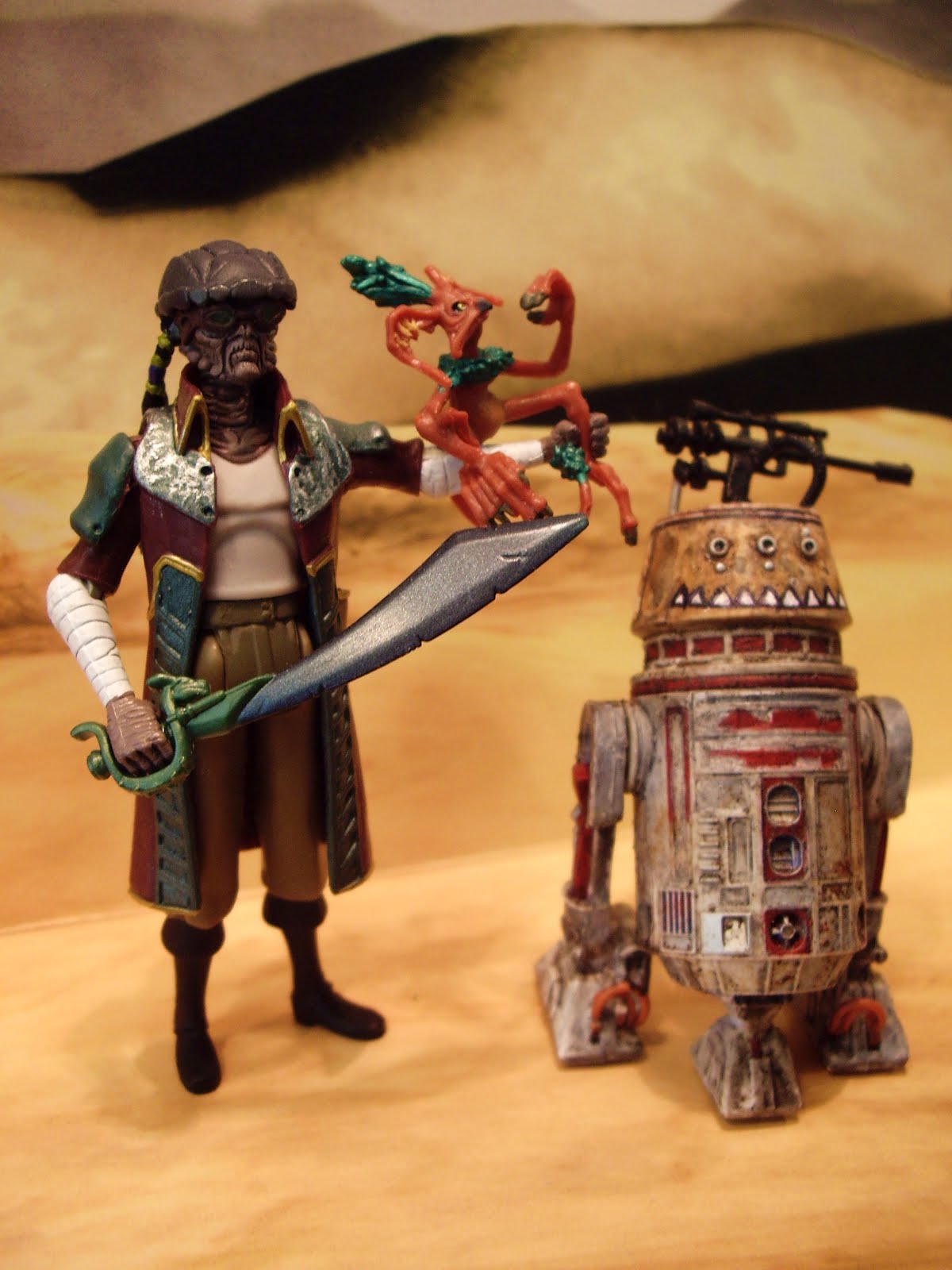 Customs for the Kid: R5-P8 - Pirate Droid