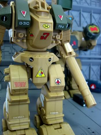 Dennis-Toys: Macross Robotech Destroid Tomahawk Matchbox Figure