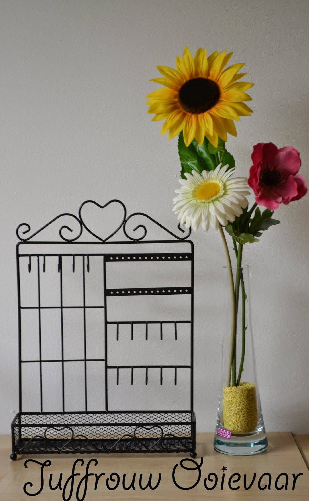 Juffrouw Ooievaar: Rekje gekocht en even bijkletsen!