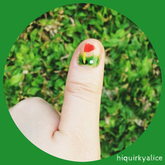hiquirkyalice: Look At My Pretty Nails: Golf Nails!