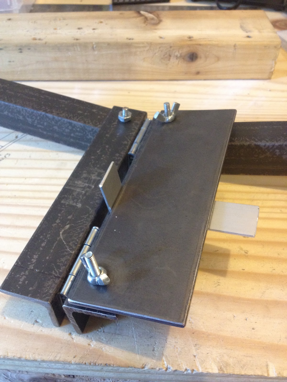 Somewhere in the boundary layer...: DIY Metal Brake (continued 2)