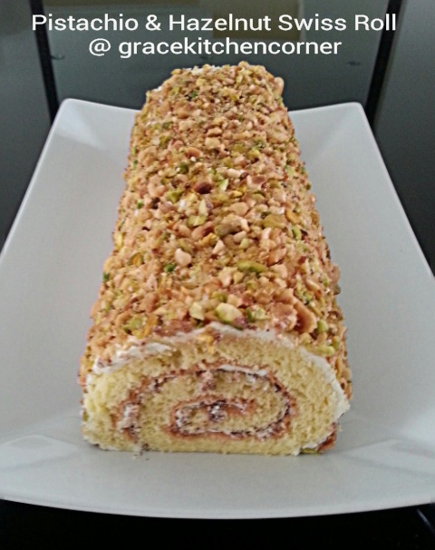 Kitchen Corner: Pistachio & Hazelnut Swiss Roll