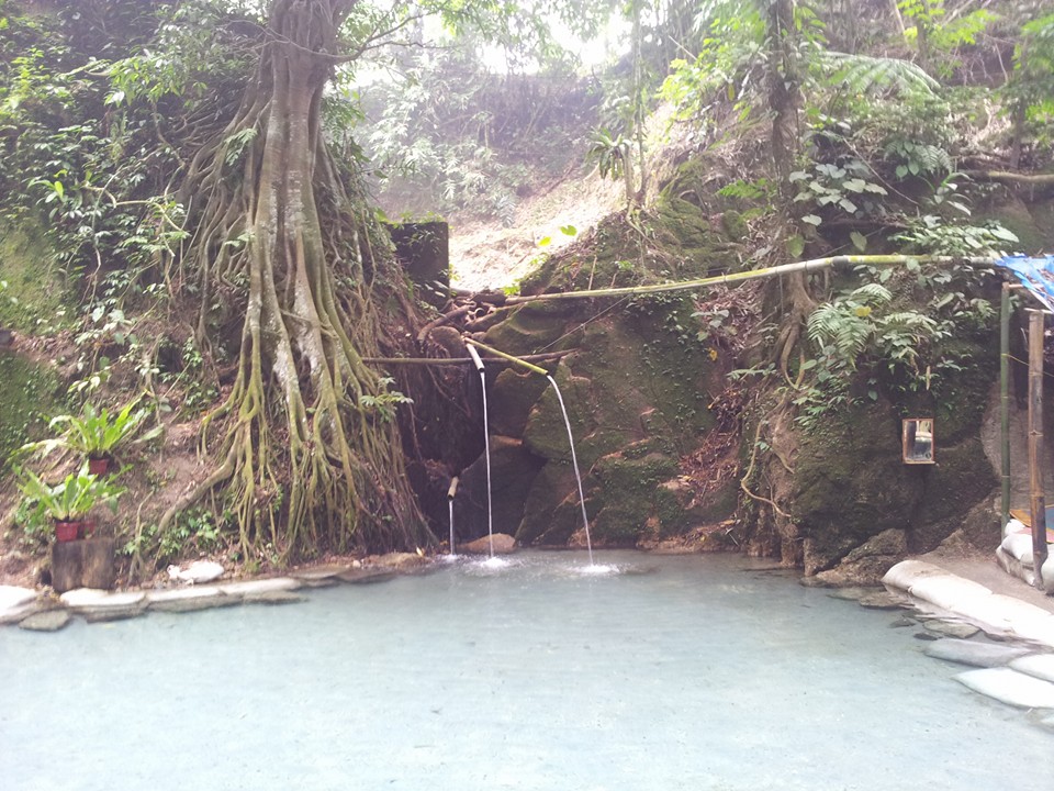 Wisata Kebun Teh Dan Pemandian Bahdam Sidamanik Sumatera Utara - SarahJalan