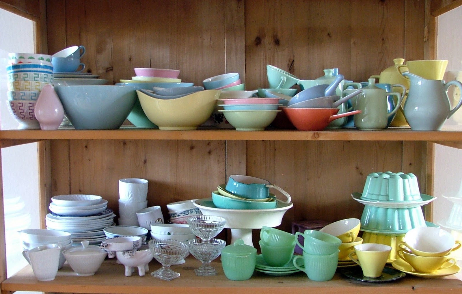 Kaylovesvintage: pastel friday