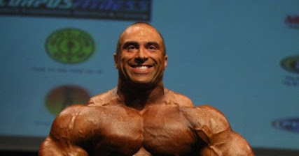 world bodybuilders pictures: uk muscles man Darren Daz Ball