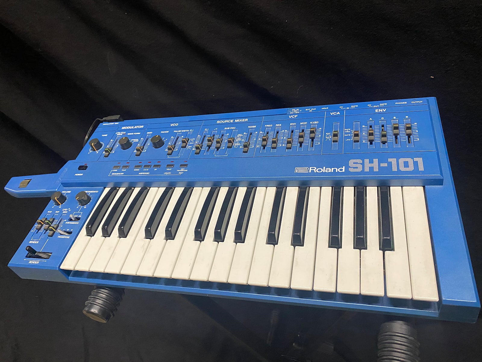 MATRIXSYNTH: Steve Linsey’s Roland SH-101 Monophonic Analog Synthesizer ...