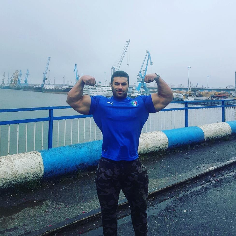 LA PERFECTION FAITE HOMME