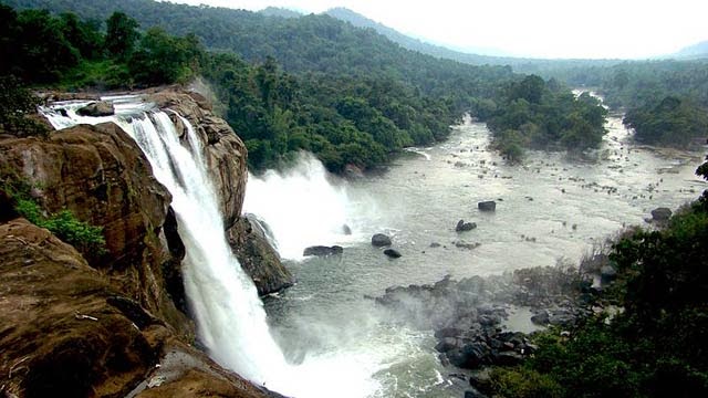 For Nature Lovers : 10 Most Beautiful Waterfalls in India - HOLIDAYBEES