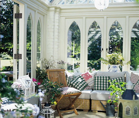 Hydrangea Hill Cottage: Conservatory Living