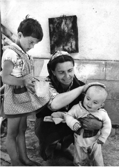 OLTRE IL MURO: ARTE e FOTOGRAFIA: KEN HEYMAN | PHOTOGRAPHER