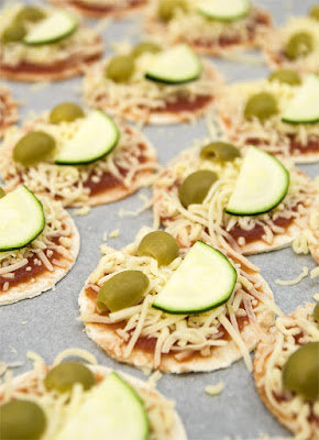 Moj svet kuhanja in priprave sladic: Hitre mini pizze v 10 minutah ...