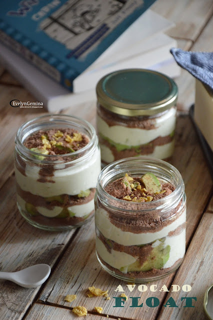 AVOCADO FLOAT