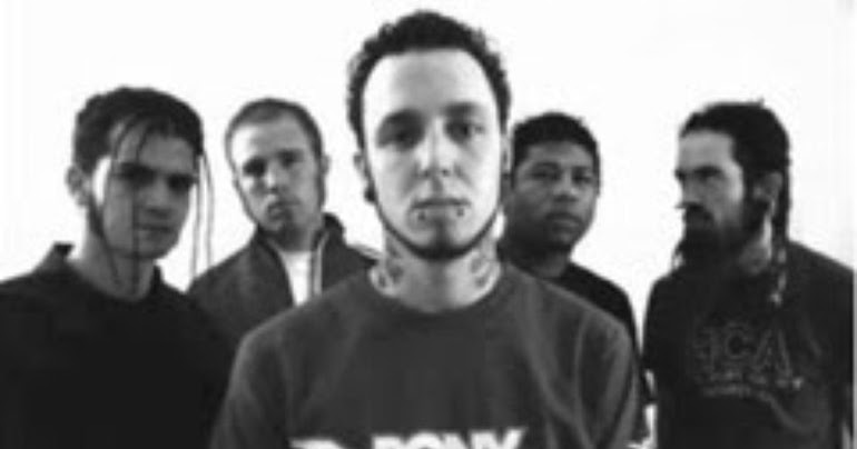 Sonic Bleach: Seeded Crown - Please Remain Seeded (2000)