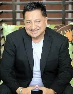 De Moda con Edwin Rosario: Luis Raul, Grave comediante Boricua.