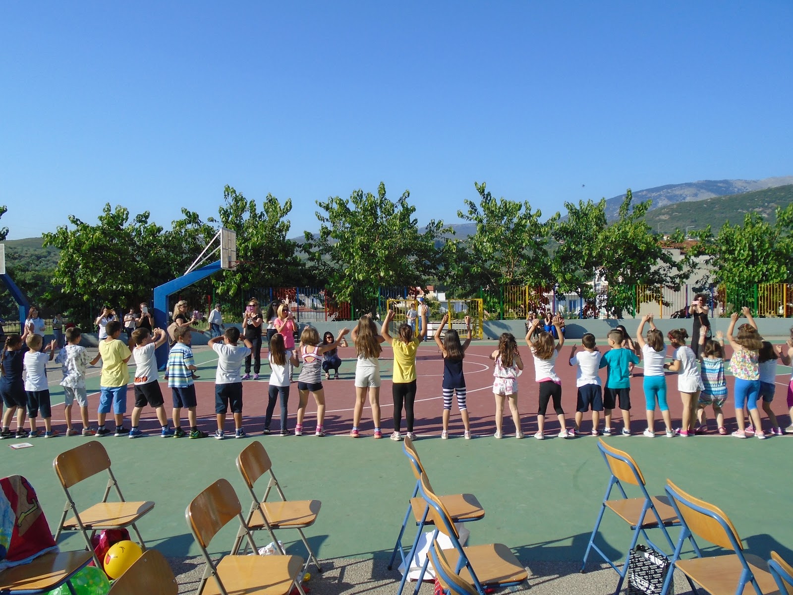 2ο ΔΗΜΟΤΙΚΟ ΣΧΟΛΕΙΟ ΑΛΙΑΡΤΟΥ: ΚΑΛΟΚΑΙΡΙΝΗ ΓΙΟΡΤΗ 2η ΗΜΕΡΑ