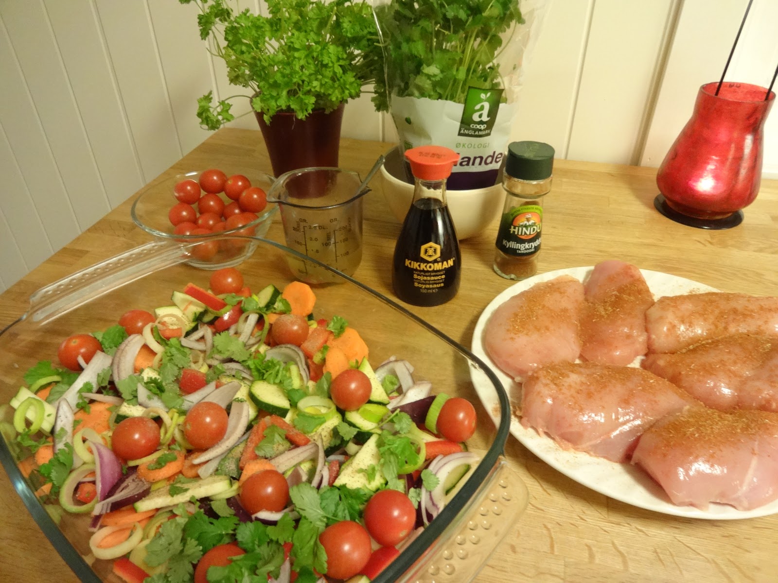 Edels Mat : Ovnsbakt kyllingfilet med grønnsaker