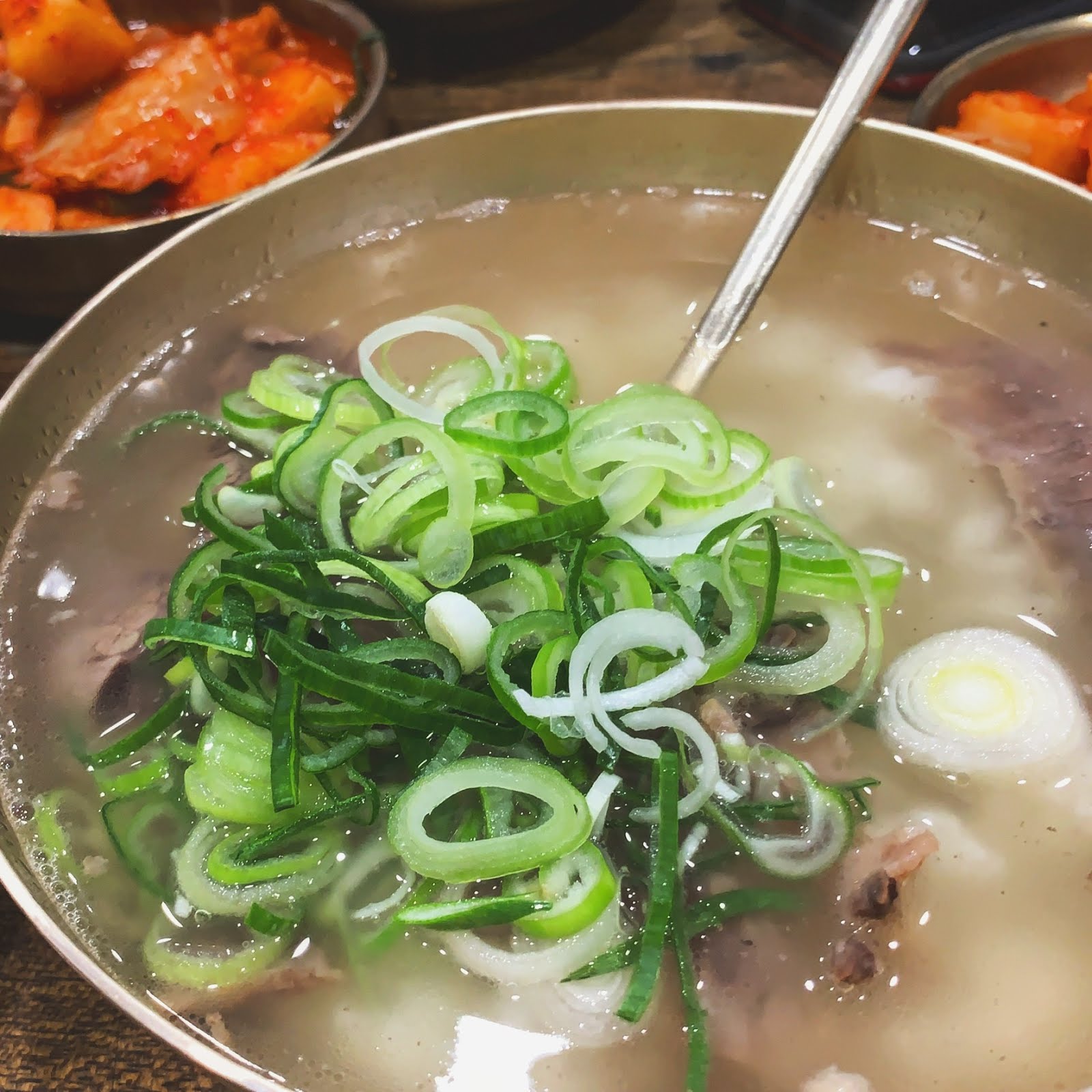 Is the Gomtang at Hadonggwan Worthy is a Michelin Star?