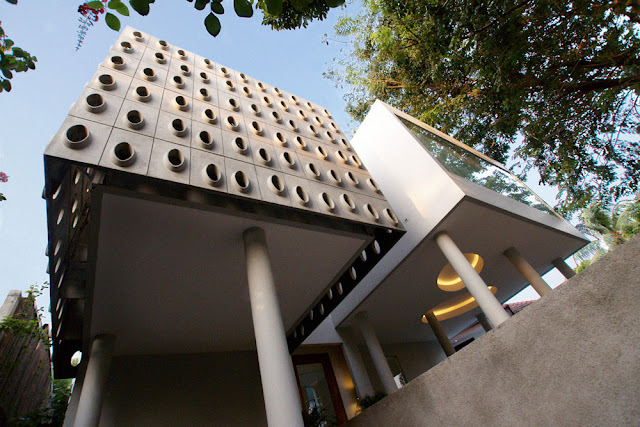 DINILIFA ARCHITECT: Aplikasi UNIK MATERIAL GRC pada Bangunan DMHQ ...