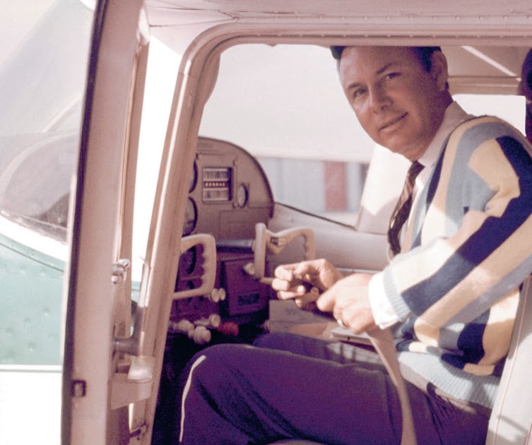 Jim Reeves His Untold Story BLOG (by Larry Jordan): REEVES CRASH SCENE ...