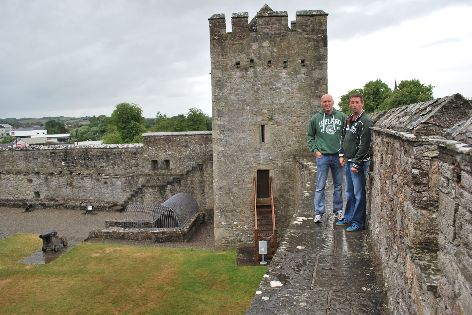 Baker Family Blog: Cahir Castle and the Rock of Cashel (Day 7)