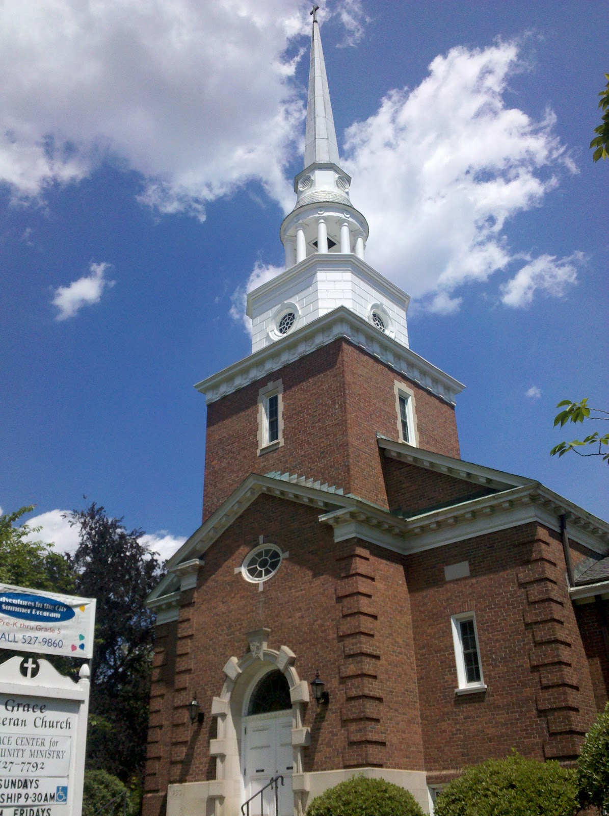 Grace Lutheran Church, Hartford (1951) - Historic Buildings of Connecticut