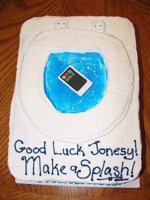 Piped Dreams: Toilet Seat Cake