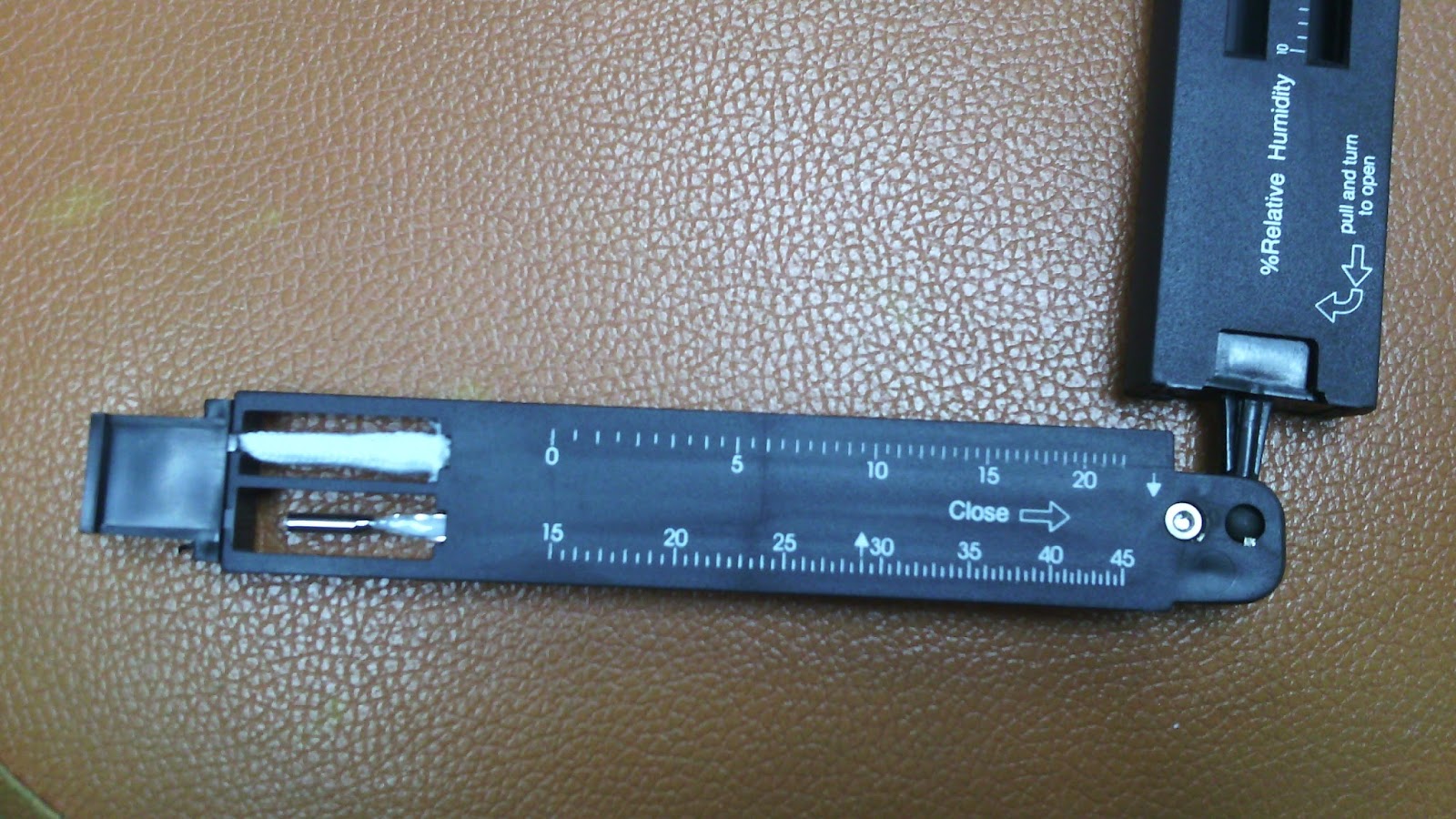 sciencetific products: Compact Sling Psychrometer