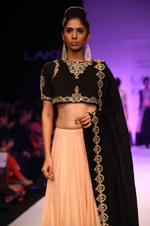 Stylefluid Trendz: ‘Char Bagh’ by Payal Singhal-Autumn/Winter 2013-14 ...