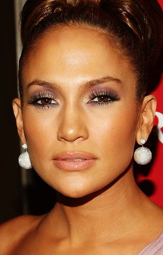 All Babes are Wolves: Bat for Lashes!