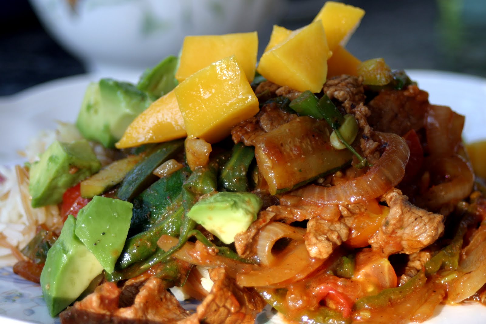 LiteNSpicy: Tender Beef Stir Fry - Mexican Style!