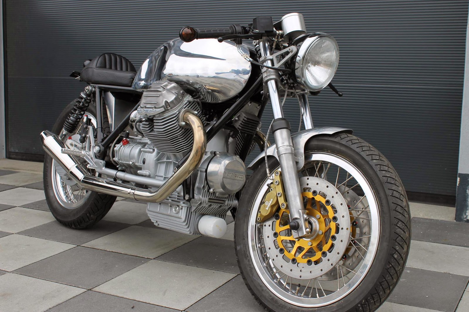 Racing Cafè: Moto Guzzi Cafè Racer by Radicalguzzi