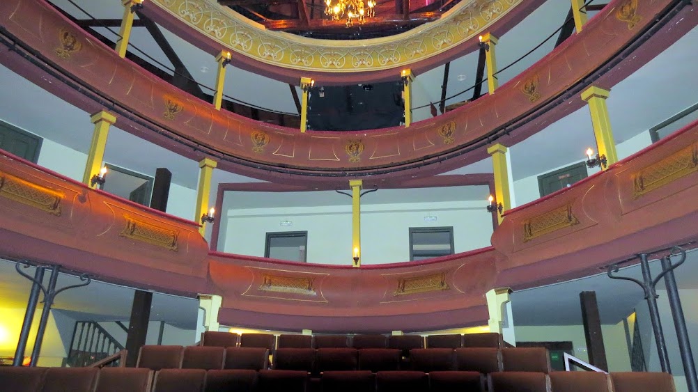 notas cordobesas: EL CORRAL DE COMEDIAS DE ALCALÁ DE HENARES