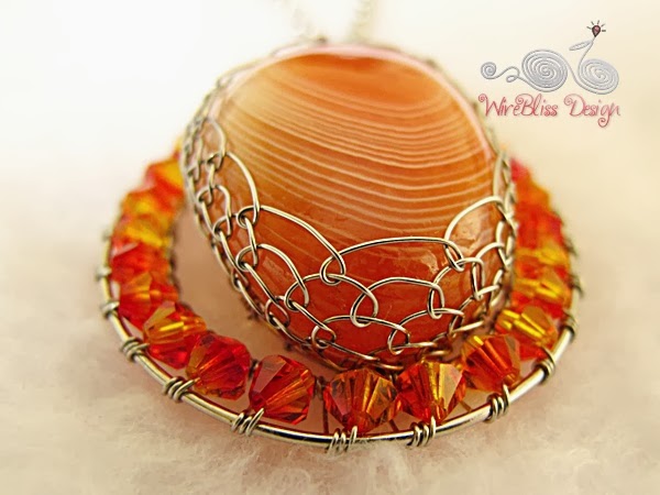 WireBliss's Wire Jewelry: Wire Jewelry - Asymmetrical Agate Pendant