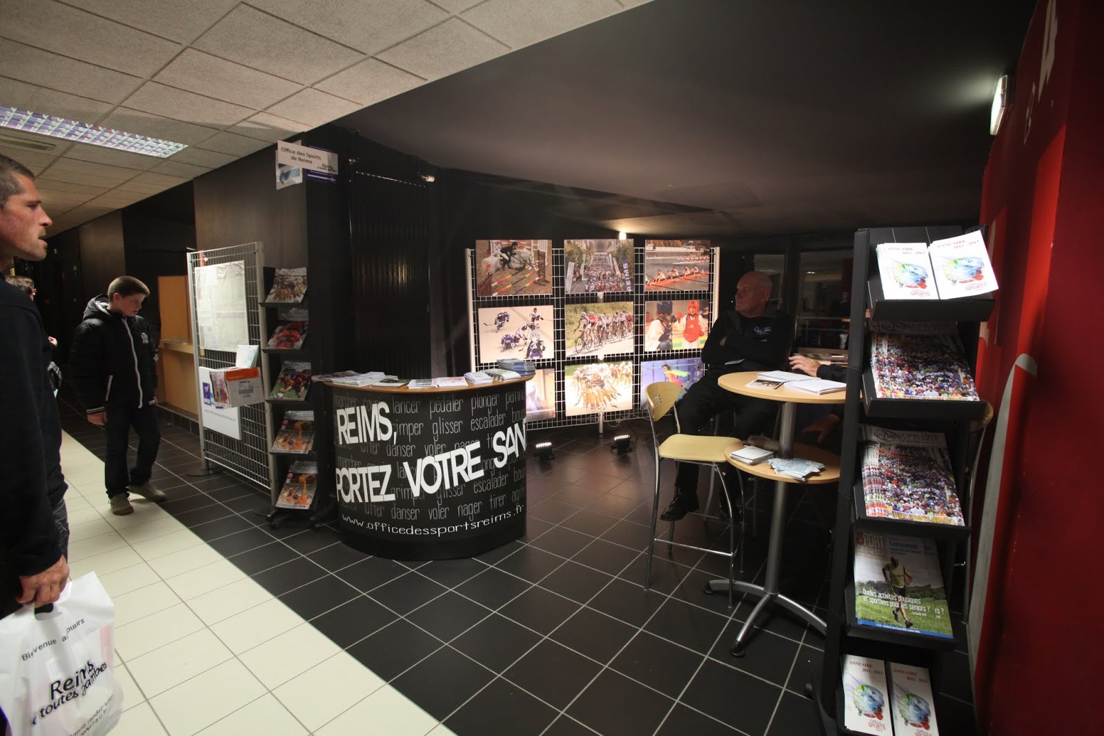 Photothèque Office des Sports de Reims: [RATJ 2012] Stand de l'Office ...