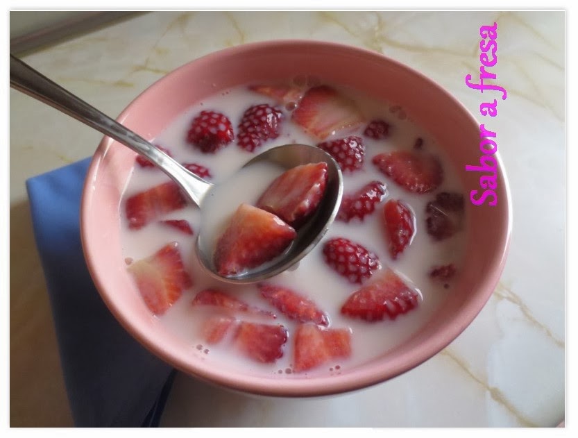 Sabor a fresa: Fresas con leche