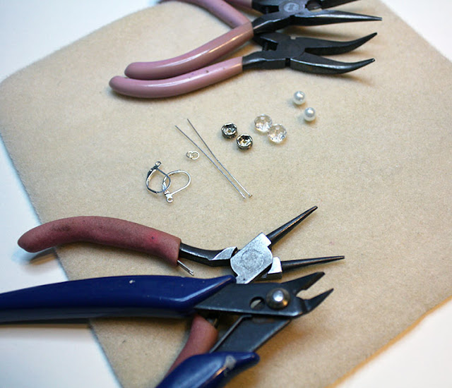 CraftyHope: Easy Earrings for Everyone