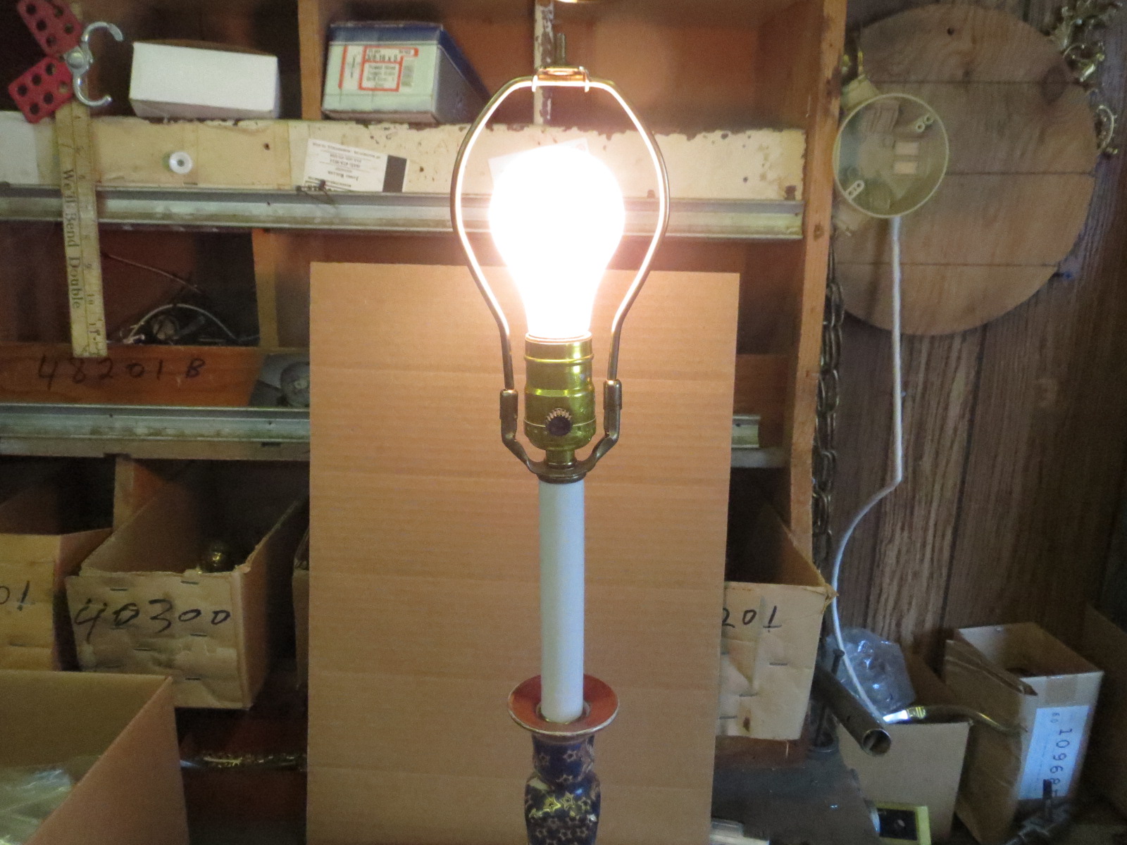 Lamp Parts and Repair | Lamp Doctor: Table Lamp With Busted Plastic ...