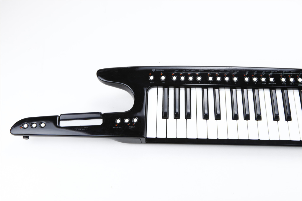 MATRIXSYNTH-B: Roland AX-1 keytar