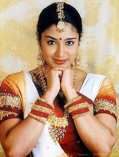 Romance With 24 World : Samyuktha Varma all photo collection