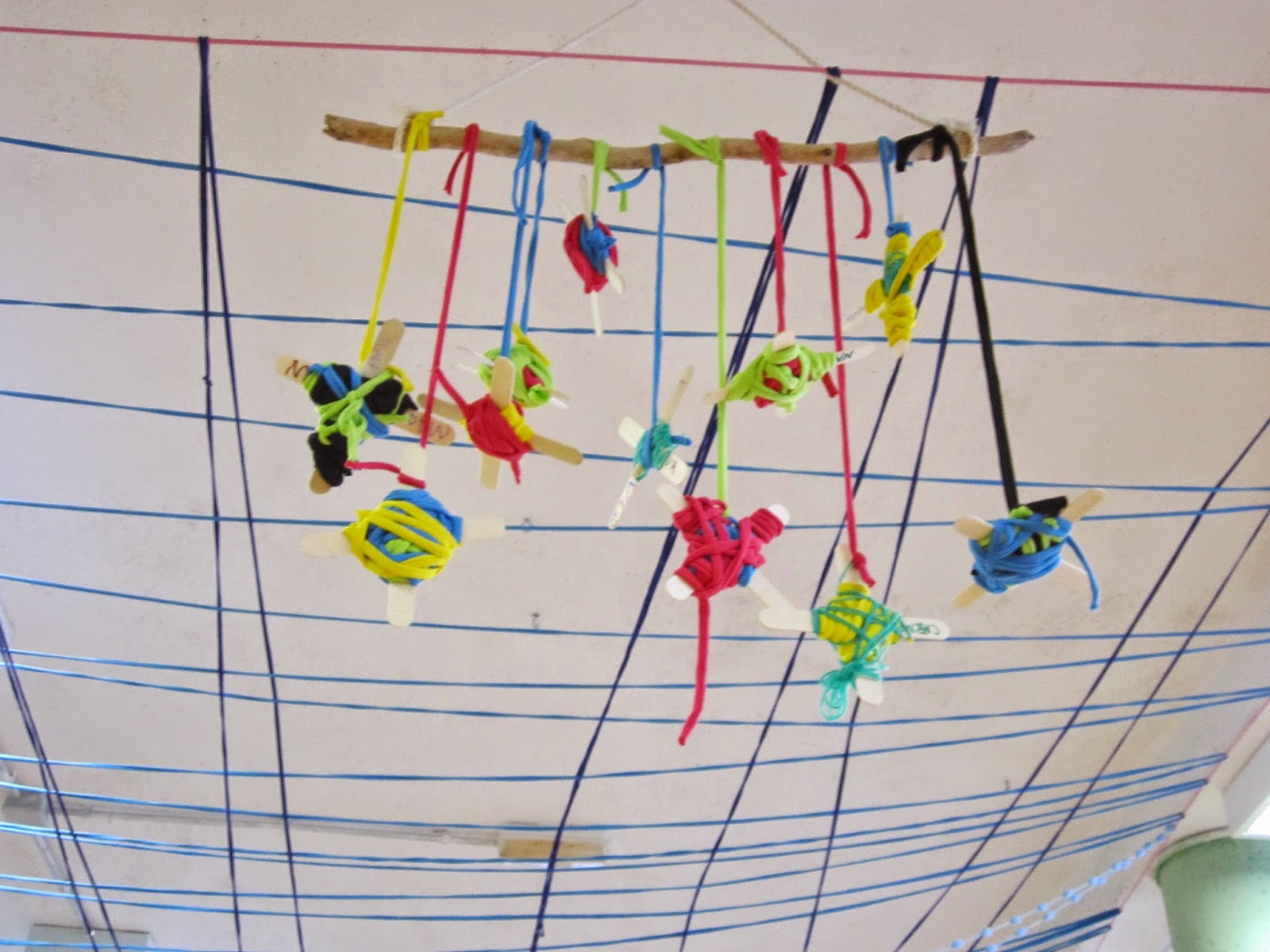 Talleres de Expresión - Aínsa: Instalación artística, tejiendo las ...