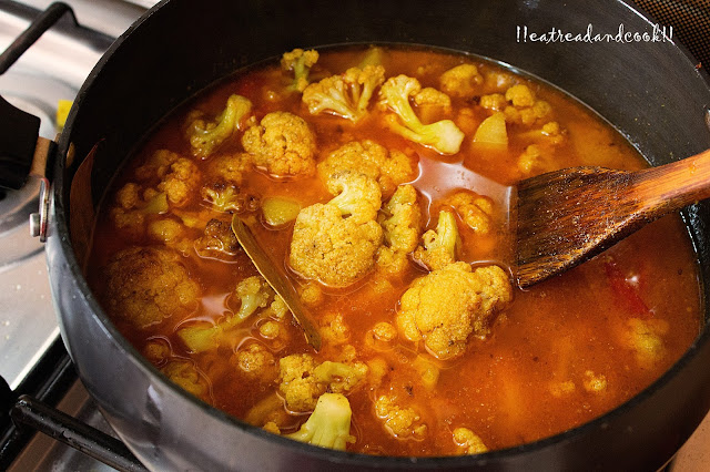 Doi Fulkopi / Cauliflower in a creamy yogurt sauce