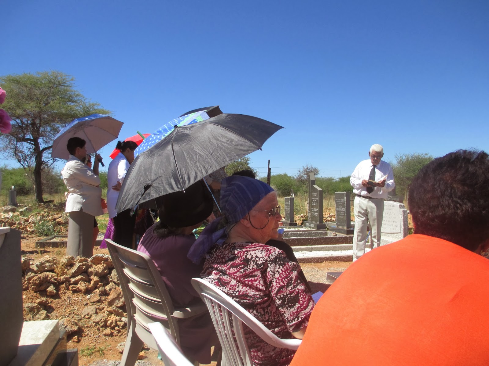 Loletta in Namibia: Tombstone Dedication