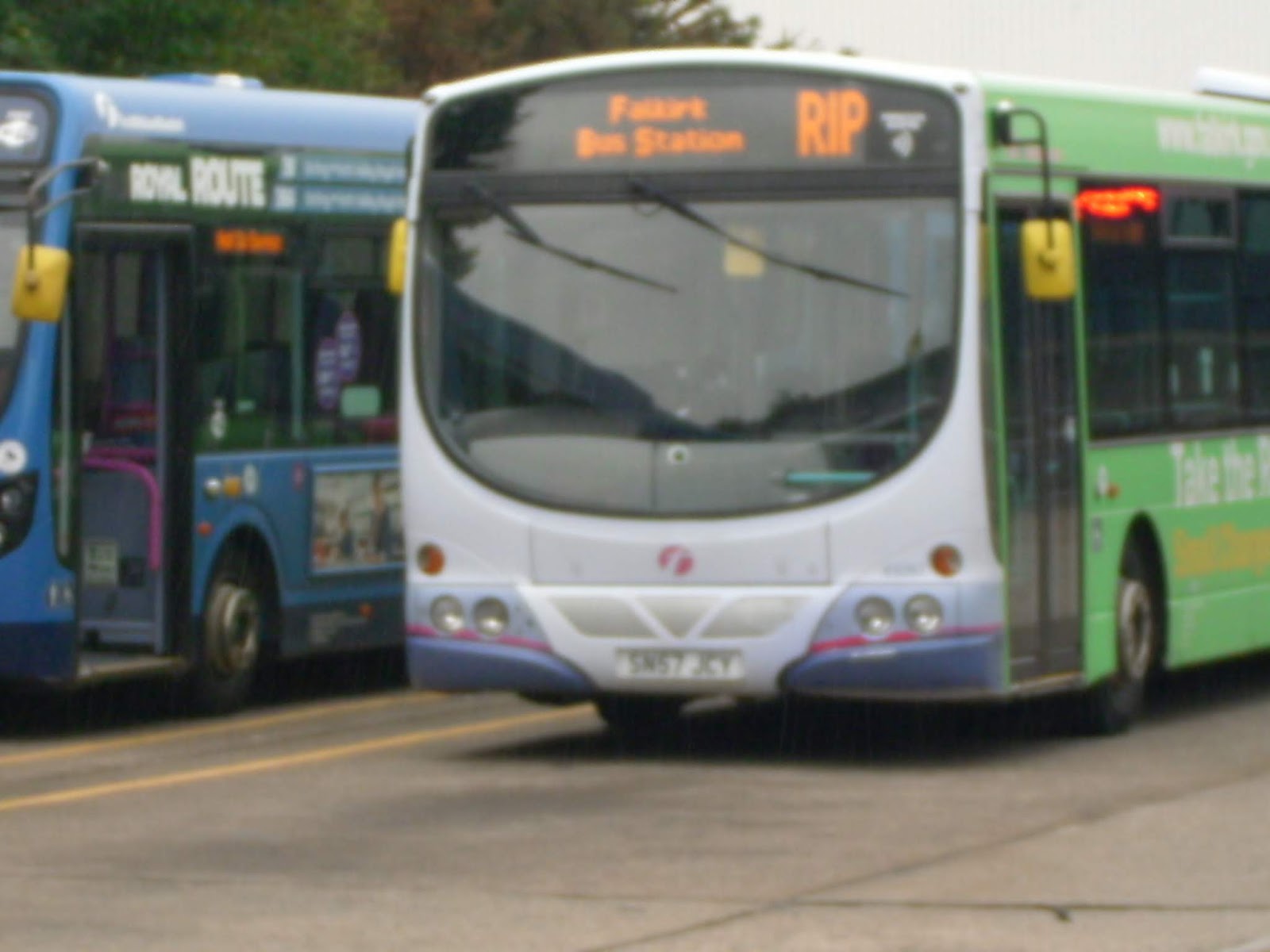 Travel Forth: Vintage Bluebirds mark Falkirk Bus station closure